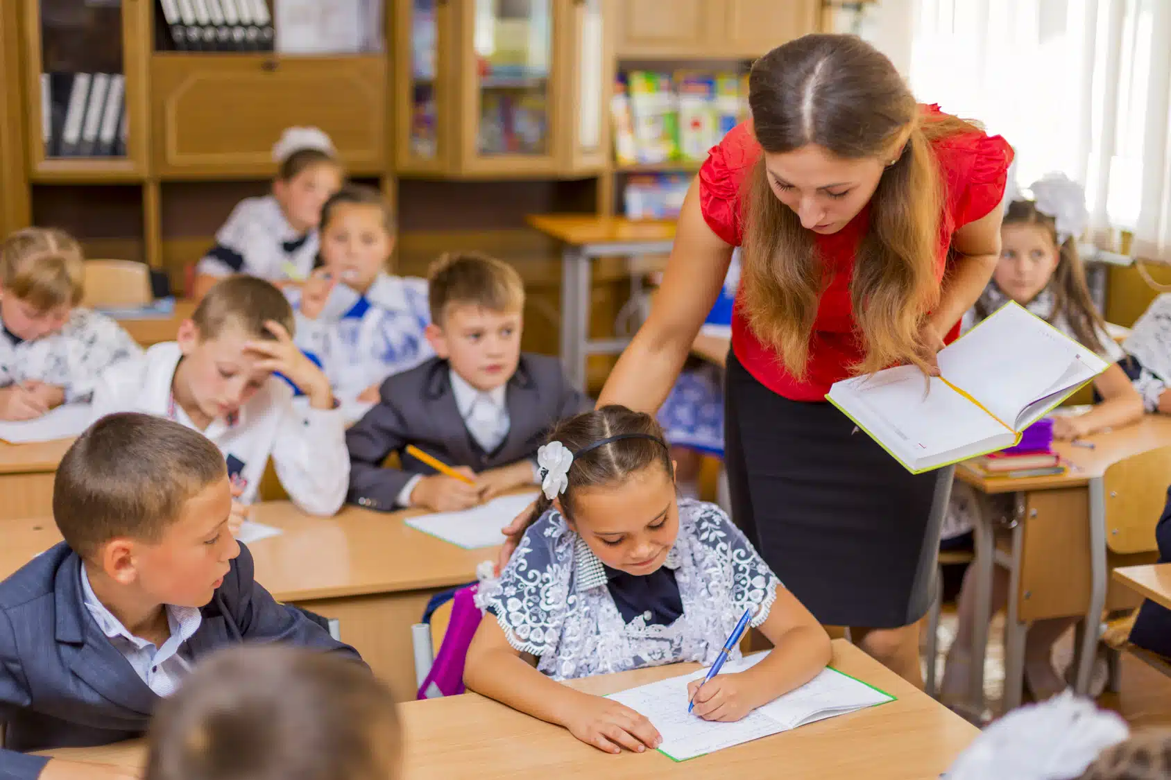 What To Teach In An EFL Classroom - The TEFL Academy